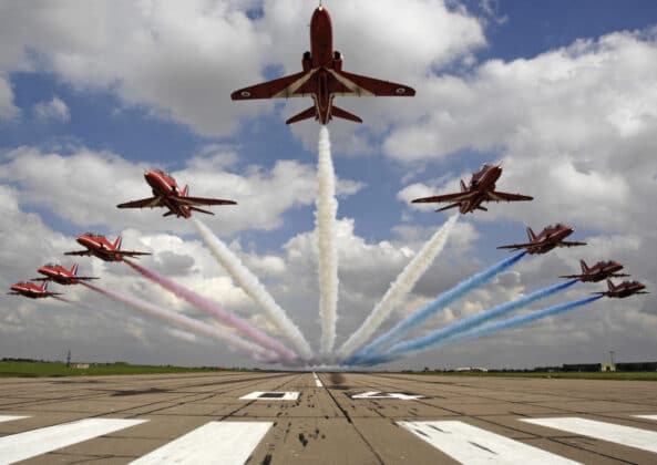 Red Arrows to appear at San Javier’s Aire 25 Festival - The Leader ...